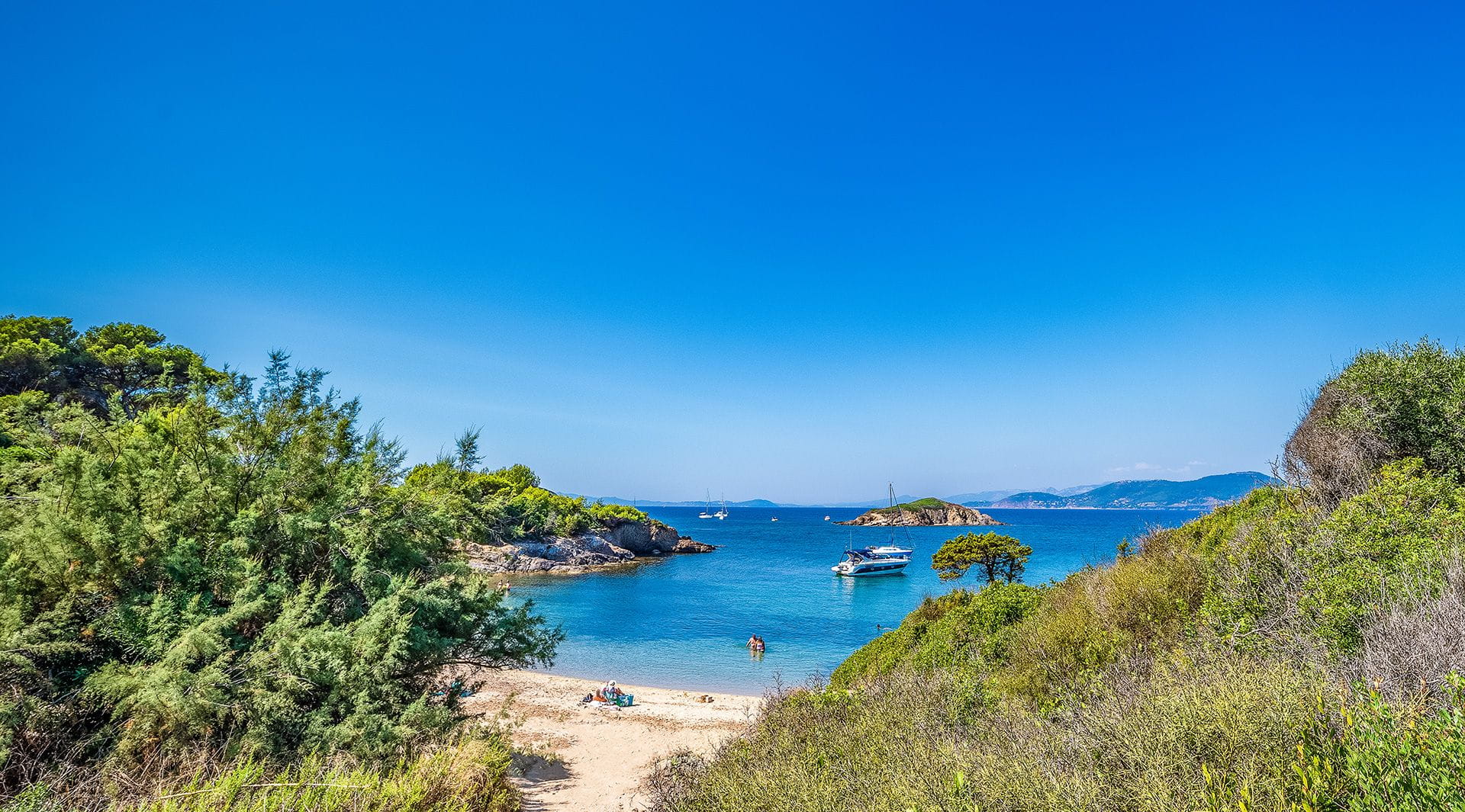 Your holiday in Hyères on the Giens peninsula by camping